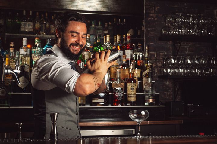 ¿Qué es coctelería y cómo se hace un coctel fácil?